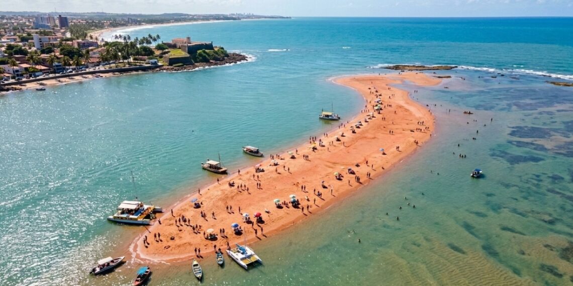 Uma ilha que só aparece na maré baixa e um pôr do sol ao som de Bolero ...