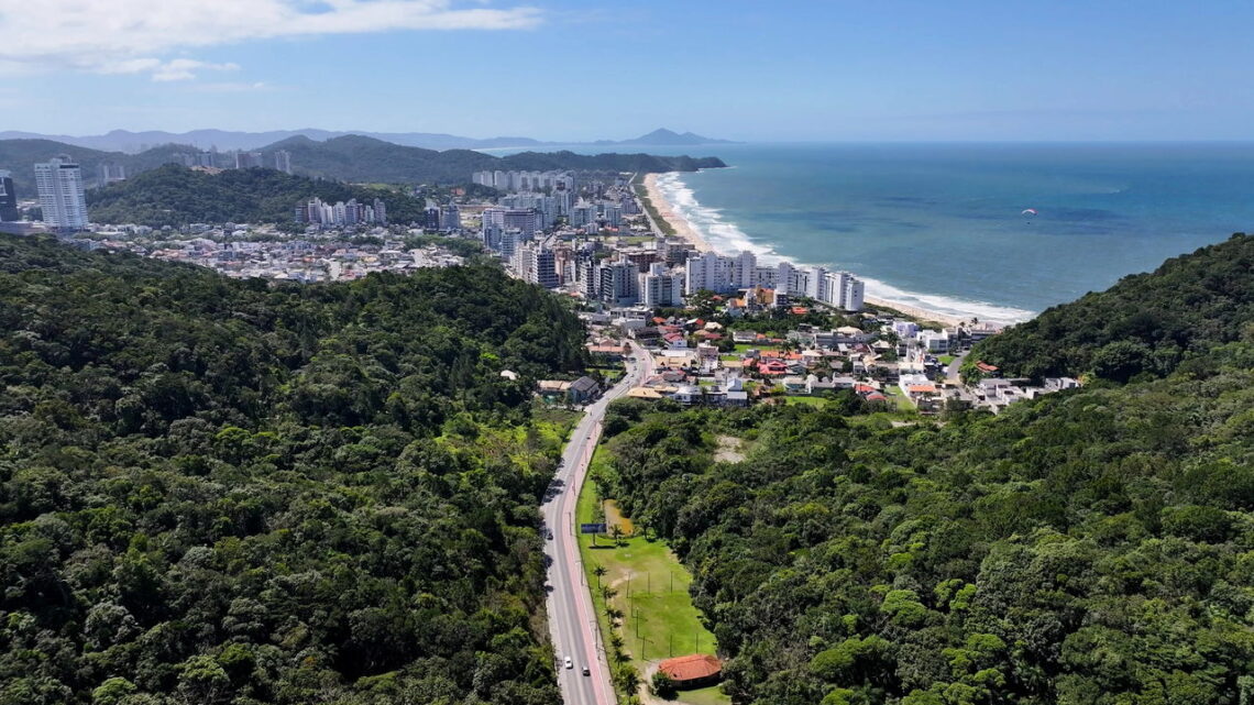 A Capital Nacional da Pesca abriga o 2º maior porto do país e é a única ...