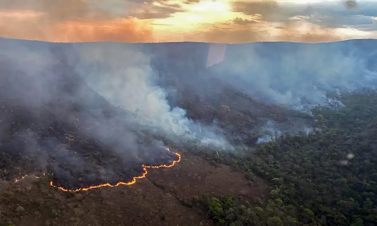 Estudo aponta aumento alarmante de desastres climáticos no Brasil nos ...